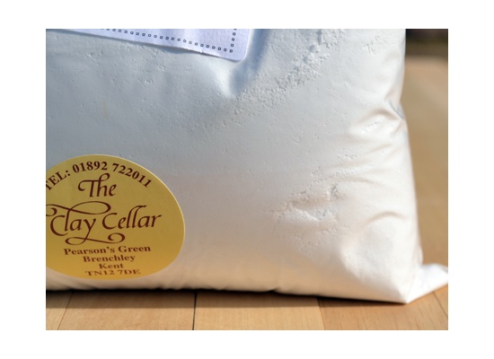Strontium Carbonate - The Clay Cellar